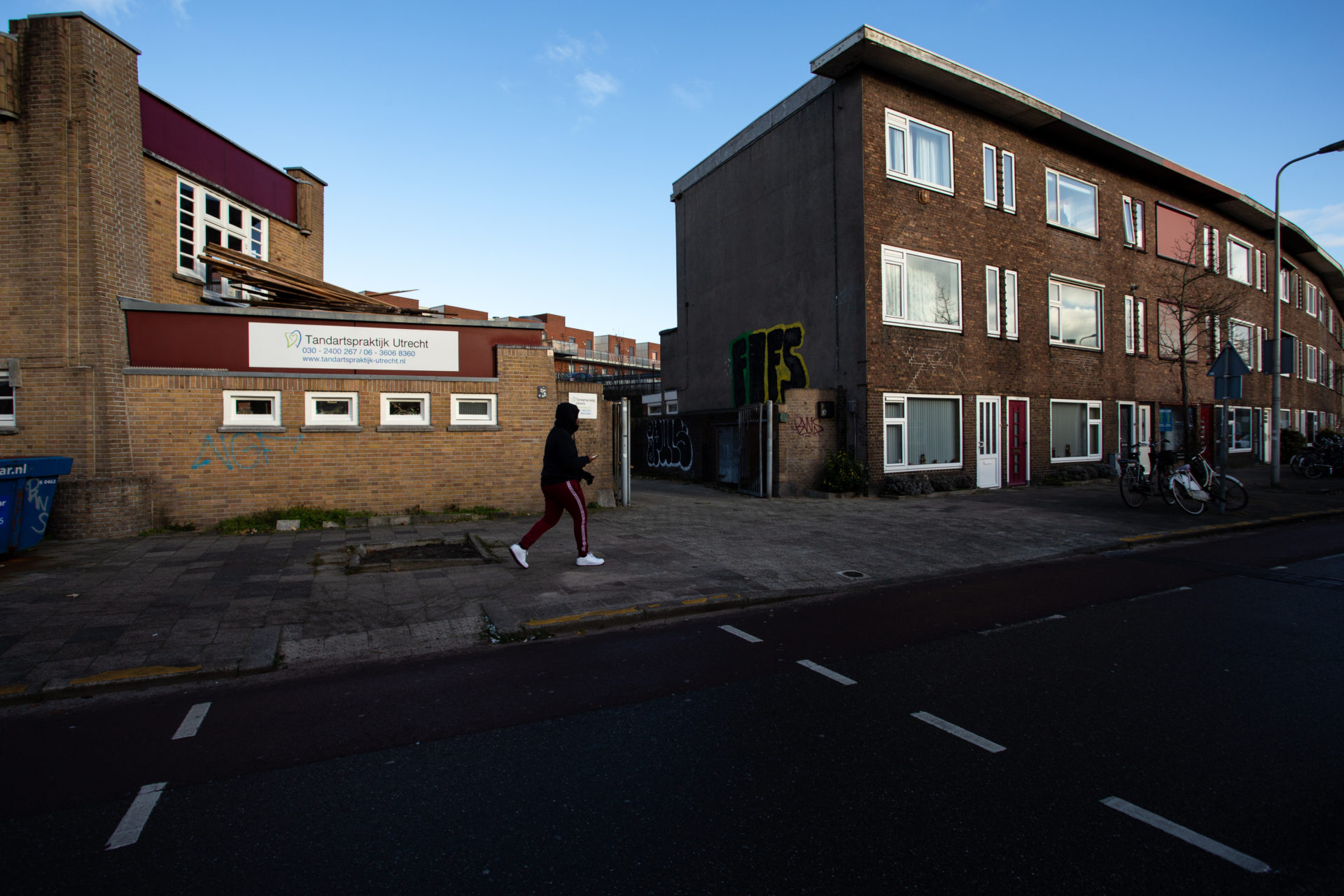 QUEEN OF KINGS – Karla Isidorou